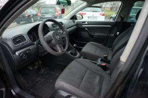 Black Volkswagen Golf 2010 in Liepaja, with an engine capacity of 1.60 L and mileage of 391 thousand km for 4850 €, photo 10 on AUTOMOTO.COM.LV