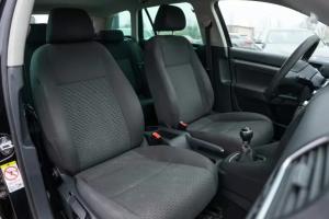 Black Volkswagen Golf 2010 in Liepaja, with an engine capacity of 1.60 L and mileage of 391 thousand km for 4850 €, photo 14 on AUTOMOTO.COM.LV
