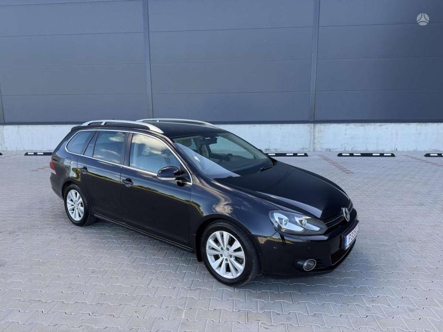 Melns Volkswagen Golf 2010 Šauļi, ar dzinēja tilpumu 1.97 L un nobraukumu 288 tūkst. km par 3390 €, foto 3 vietnē AUTOMOTO.COM.LV
