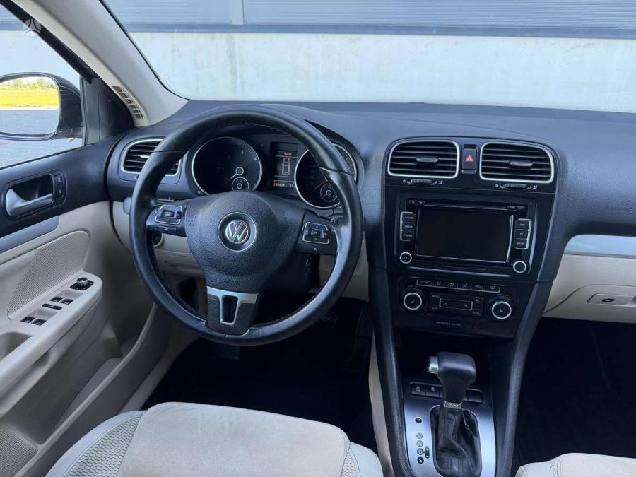 Melns Volkswagen Golf 2010 Šauļi, ar dzinēja tilpumu 1.97 L un nobraukumu 288 tūkst. km par 3390 €, foto 21 vietnē AUTOMOTO.COM.LV