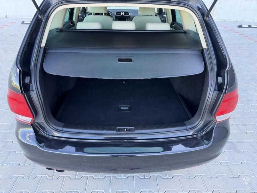 Melns Volkswagen Golf 2010 Šauļi, ar dzinēja tilpumu 1.97 L un nobraukumu 288 tūkst. km par 3390 €, foto 23 vietnē AUTOMOTO.COM.LV