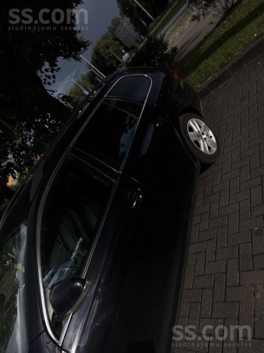Melns Volkswagen Golf 2010 Rīga, ar dzinēja tilpumu 2.00 L un nobraukumu 350 tūkst. km par 900 €, foto 4 vietnē AUTOMOTO.COM.LV