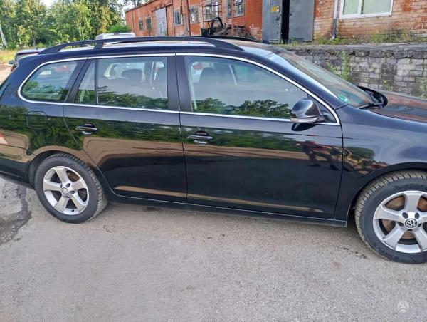 Black Volkswagen Golf 2010 in Ukmerge, with an engine capacity of 1.97 L and mileage of 252 thousand km for 1450 €, photo 2 on AUTOMOTO.COM.LV