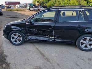 Black Volkswagen Golf 2010 in Ukmerge, with an engine capacity of 1.97 L and mileage of 252 thousand km for 1450 €, photo 6 on AUTOMOTO.COM.LV
