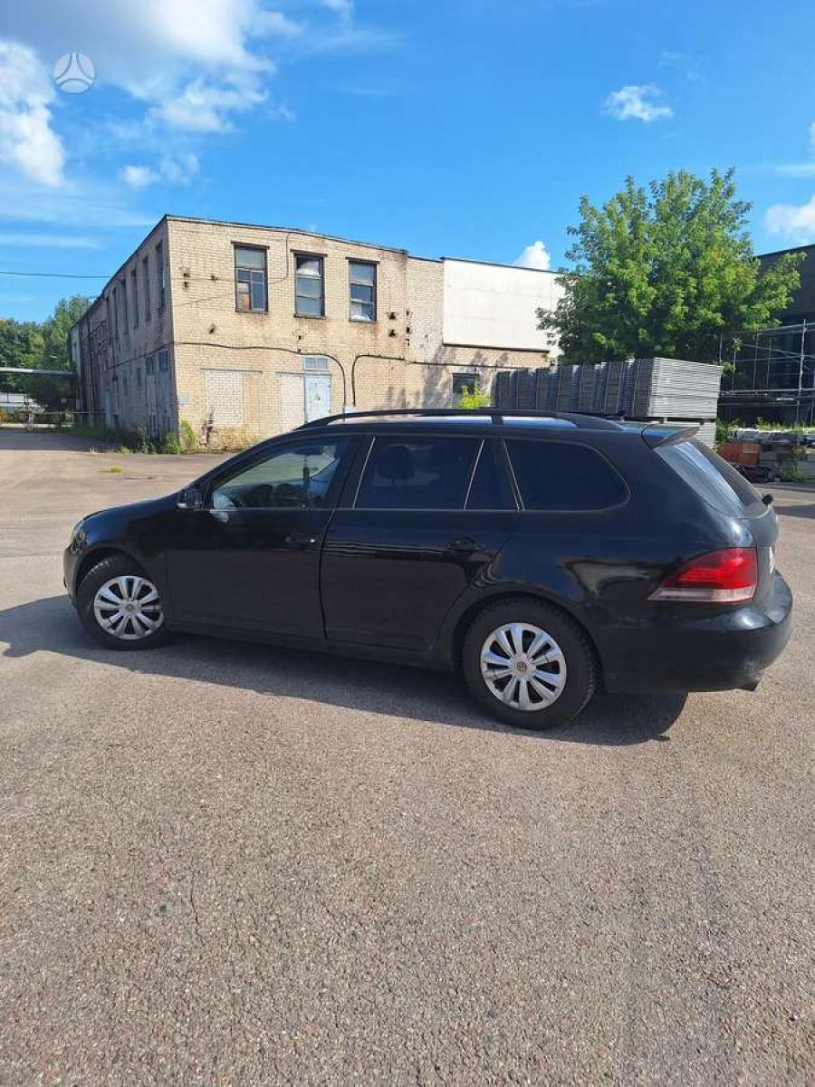 Melns Volkswagen Golf 2010 Kauņa, ar dzinēja tilpumu 1.60 L un nobraukumu 347 tūkst. km par 2450 €, foto 6 vietnē AUTOMOTO.COM.LV
