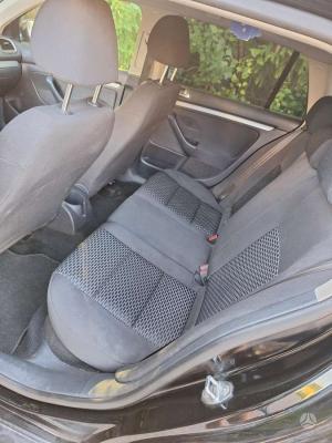 Melns Volkswagen Golf 2010 Kauņa, ar dzinēja tilpumu 1.60 L un nobraukumu 347 tūkst. km par 2450 €, foto 10 vietnē AUTOMOTO.COM.LV