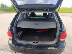 Melns Volkswagen Golf 2010 Saldus, ar dzinēja tilpumu 1.60 L un nobraukumu 231 tūkst. km par 1500 €, foto 3 vietnē AUTOMOTO.COM.LV