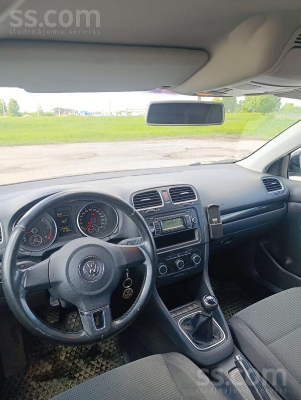 Melns Volkswagen Golf 2010 Saldus, ar dzinēja tilpumu 1.60 L un nobraukumu 231 tūkst. km par 1500 €, foto 5 vietnē AUTOMOTO.COM.LV