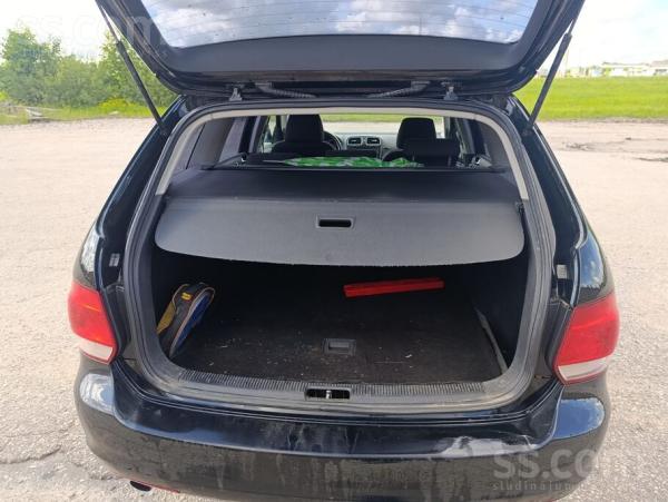 Melns Volkswagen Golf 2010 Saldus, ar dzinēja tilpumu 1.60 L un nobraukumu 231 tūkst. km par 1500 €, foto 2 vietnē AUTOMOTO.COM.LV