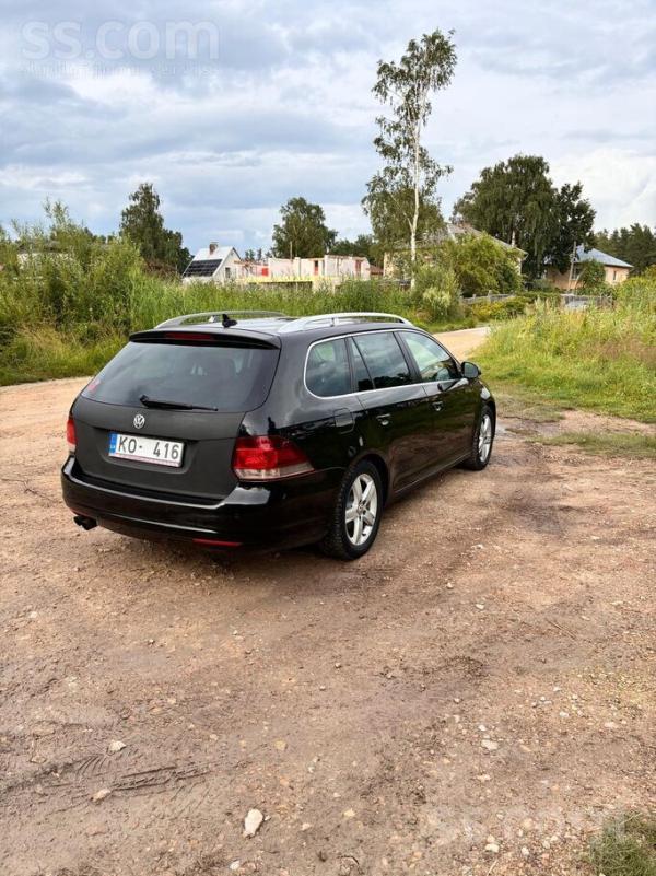 Melns Volkswagen Golf 2010 Rīga, ar dzinēja tilpumu 2.00 L un nobraukumu 389 tūkst. km par 2700 €, foto 4 vietnē AUTOMOTO.COM.LV