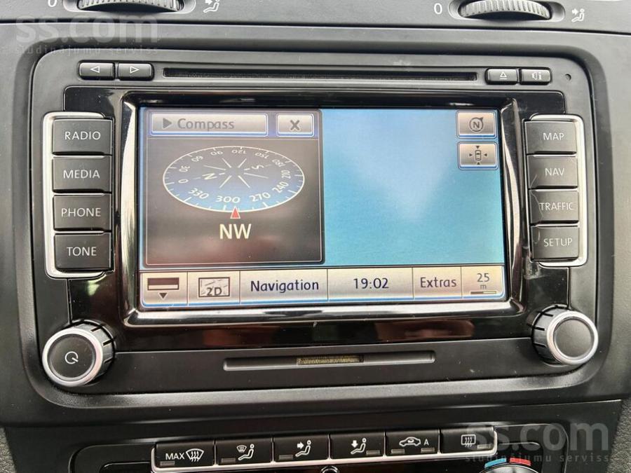 Melns Volkswagen Golf 2010 Rīga, ar dzinēja tilpumu 2.00 L un nobraukumu 389 tūkst. km par 2200 €, foto 17 vietnē AUTOMOTO.COM.LV