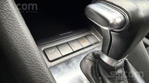 Black Volkswagen Golf 2010 in Riga, with an engine capacity of 2.00 L and mileage of 388 thousand km for 2950 €, photo 12 on AUTOMOTO.COM.LV