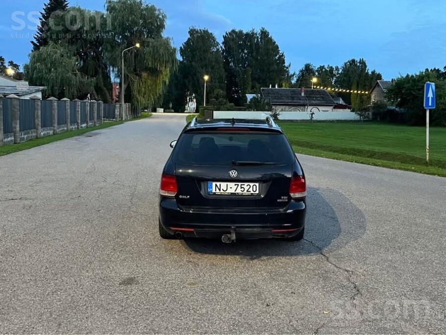 Melns Volkswagen Golf 2010 Rīga, ar dzinēja tilpumu 1.60 L un nobraukumu 416 tūkst. km par 2900 €, foto 5 vietnē AUTOMOTO.COM.LV