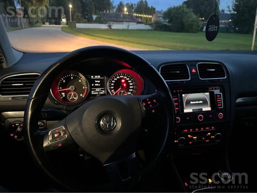 Melns Volkswagen Golf 2010 Rīga, ar dzinēja tilpumu 1.60 L un nobraukumu 416 tūkst. km par 2900 €, foto 10 vietnē AUTOMOTO.COM.LV