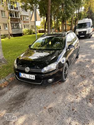 Melns Volkswagen Golf 2010 Panevēža, ar dzinēja tilpumu 1.60 L un nobraukumu 303 tūkst. km par 1800 €, foto  vietnē AUTOMOTO.COM.LV
