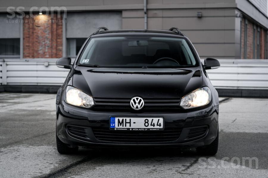 Melns Volkswagen Golf 2010 Jelgava, ar dzinēja tilpumu 1.60 L un nobraukumu 253 tūkst. km par 4500 €, foto 3 vietnē AUTOMOTO.COM.LV