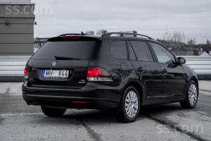Melns Volkswagen Golf 2010 Jelgava, ar dzinēja tilpumu 1.60 L un nobraukumu 253 tūkst. km par 4500 €, foto 7 vietnē AUTOMOTO.COM.LV