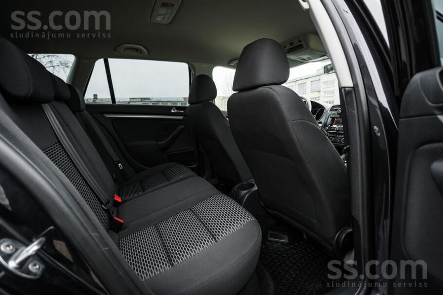 Melns Volkswagen Golf 2010 Jelgava, ar dzinēja tilpumu 1.60 L un nobraukumu 253 tūkst. km par 4500 €, foto 9 vietnē AUTOMOTO.COM.LV