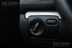 Melns Volkswagen Golf 2010 Jelgava, ar dzinēja tilpumu 1.60 L un nobraukumu 253 tūkst. km par 4500 €, foto 16 vietnē AUTOMOTO.COM.LV