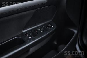 Melns Volkswagen Golf 2010 Jelgava, ar dzinēja tilpumu 1.60 L un nobraukumu 253 tūkst. km par 4500 €, foto 18 vietnē AUTOMOTO.COM.LV