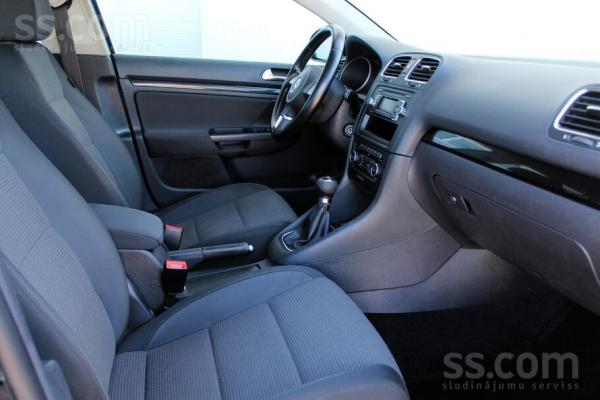 Melns Volkswagen Golf 2011 Tukums, ar dzinēja tilpumu 1.60 L un nobraukumu 208 tūkst. km par 4390 €, foto 5 vietnē AUTOMOTO.COM.LV