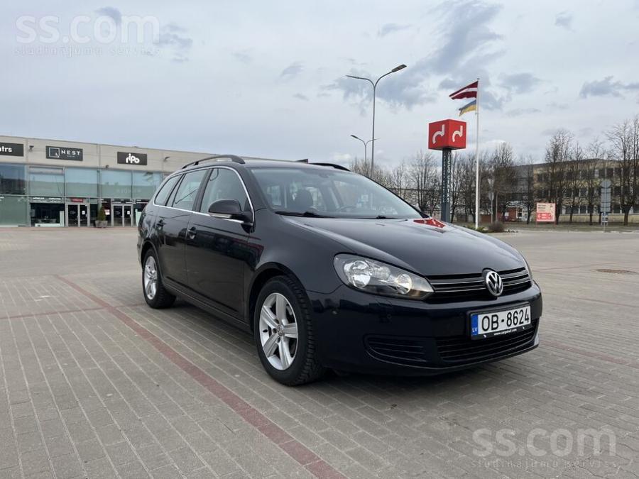 Black Volkswagen Golf 2011 in Riga, with an engine capacity of 1.60 L and mileage of 186 thousand km for 5900 €, photo 1 on AUTOMOTO.COM.LV