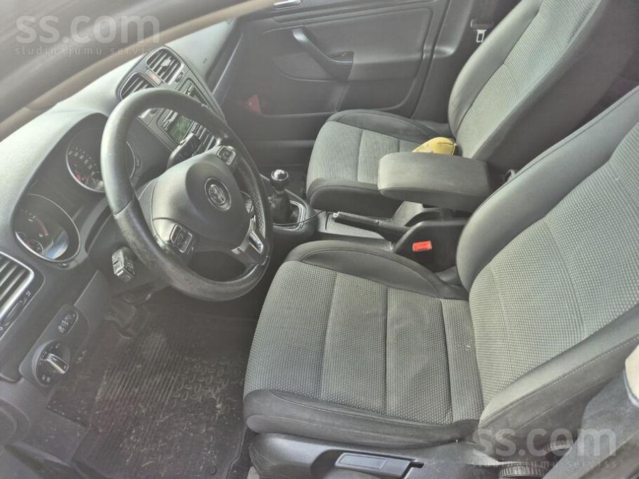 Melns Volkswagen Golf 2011 Ogre, ar dzinēja tilpumu 2.00 L un nobraukumu 333 tūkst. km par 2250 €, foto 7 vietnē AUTOMOTO.COM.LV
