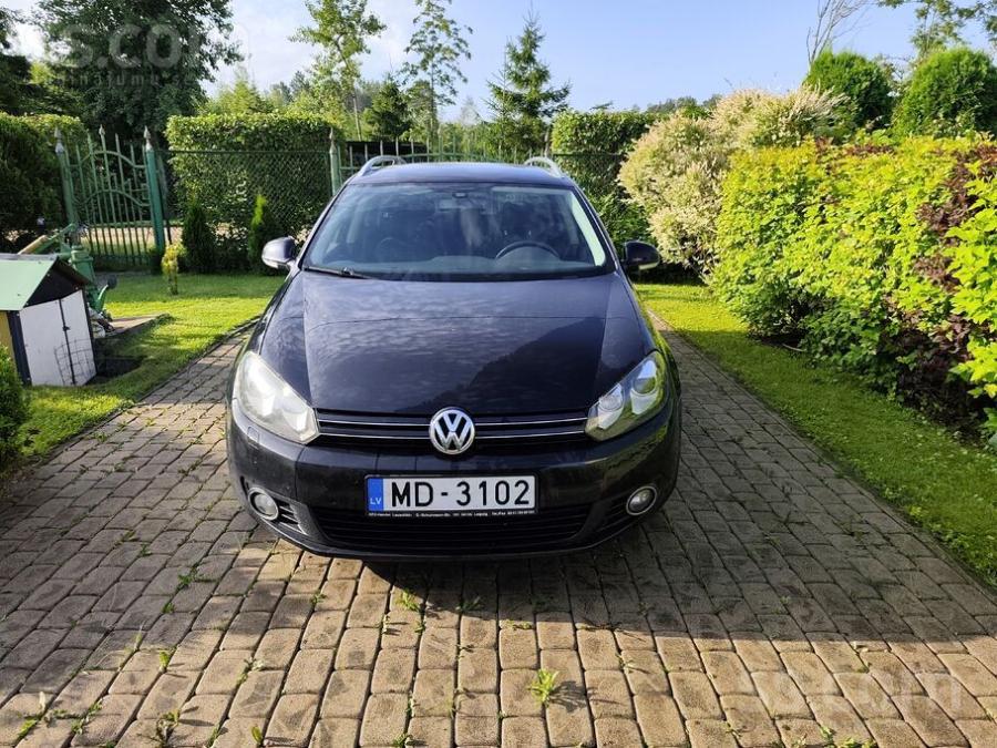 Black Volkswagen Golf 2011 in Riga, with an engine capacity of 2.00 L and mileage of 300 thousand km for 2750 €, photo 5 on AUTOMOTO.COM.LV
