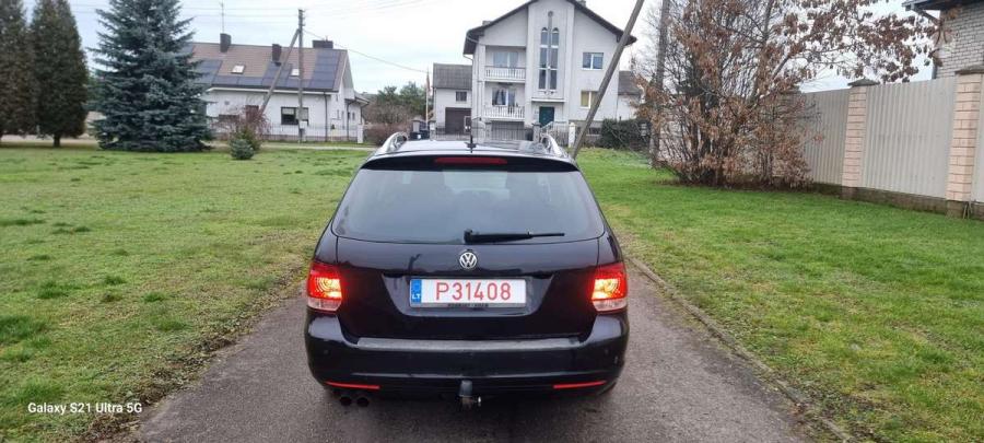 Black Volkswagen Golf 2011 in Kedainiai, with an engine capacity of 1.39 L and mileage of 198 thousand km for 4999 €, photo 8 on AUTOMOTO.COM.LV