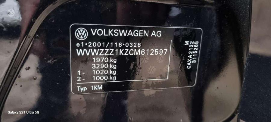 Black Volkswagen Golf 2011 in Kedainiai, with an engine capacity of 1.39 L and mileage of 198 thousand km for 4999 €, photo 11 on AUTOMOTO.COM.LV