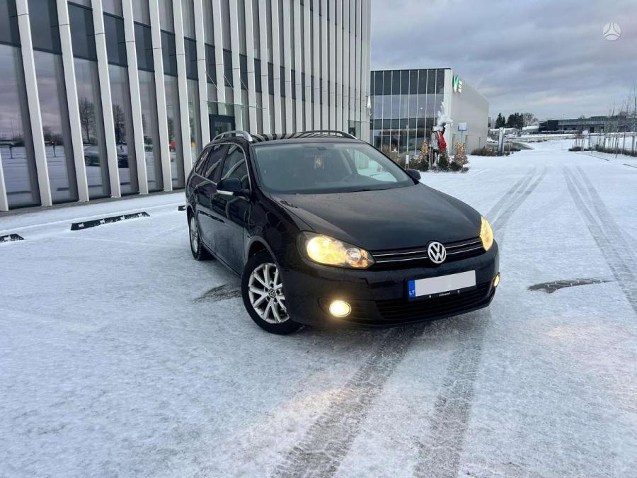 Black Volkswagen Golf 2011 in Vilnius, with an engine capacity of 1.60 L and mileage of 327 thousand km for 3000 €, photo 3 on AUTOMOTO.COM.LV