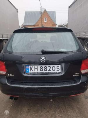 Black Volkswagen Golf 2011 in Panevezys, with an engine capacity of 1.60 L and mileage of 237 thousand km for 2500 €, photo 6 on AUTOMOTO.COM.LV