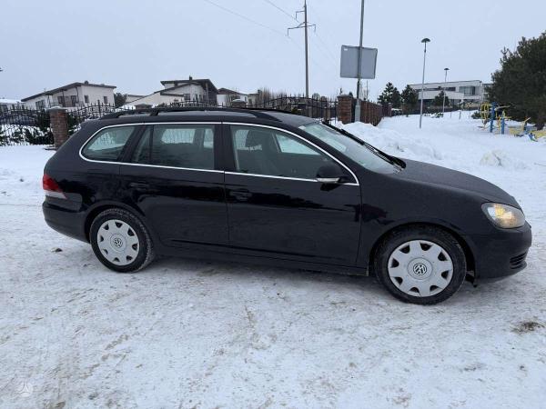 Black Volkswagen Golf 2011 in Klaipeda, with an engine capacity of 1.39 L and mileage of 177 thousand km for 3700 €, photo 8 on AUTOMOTO.COM.LV