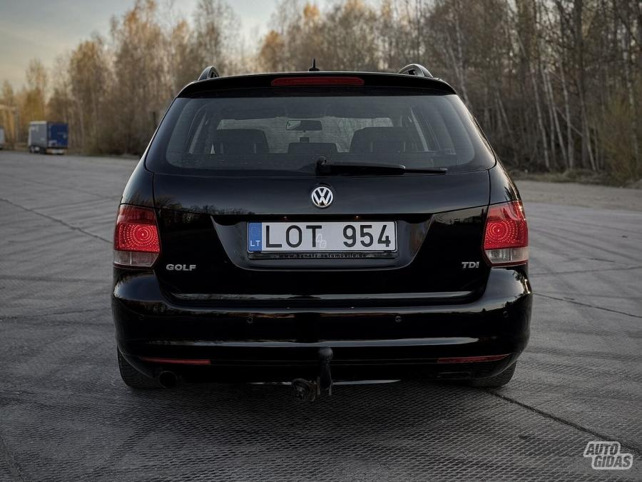 Melns Volkswagen Golf 2011 Šauļi, ar dzinēja tilpumu 1.60 L un nobraukumu 267 tūkst. km par 2650 €, foto 5 vietnē AUTOMOTO.COM.LV
