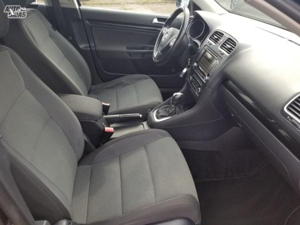Black Volkswagen Golf 2011 in Kaunas, with an engine capacity of 1.60 L and mileage of 202 thousand km for 4350 €, photo 8 on AUTOMOTO.COM.LV