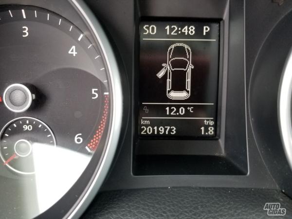 Black Volkswagen Golf 2011 in Kaunas, with an engine capacity of 1.60 L and mileage of 202 thousand km for 4350 €, photo 10 on AUTOMOTO.COM.LV