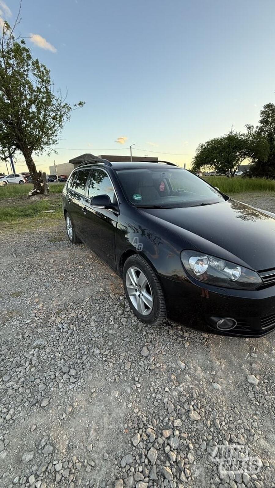 Black Volkswagen Golf 2011 in Kaunas, with an engine capacity of 1.60 L and mileage of 249 thousand km for 3300 €, photo 3 on AUTOMOTO.COM.LV