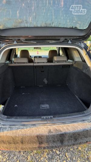 Black Volkswagen Golf 2011 in Kaunas, with an engine capacity of 1.60 L and mileage of 249 thousand km for 3300 €, photo 10 on AUTOMOTO.COM.LV