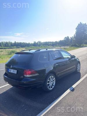 Melns Volkswagen Golf 2011 Rīga, ar dzinēja tilpumu 1.60 L un nobraukumu 394 tūkst. km par 2850 €, foto 4 vietnē AUTOMOTO.COM.LV