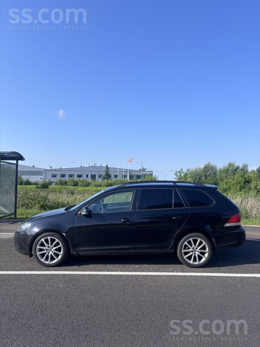 Melns Volkswagen Golf 2011 Rīga, ar dzinēja tilpumu 1.60 L un nobraukumu 394 tūkst. km par 2850 €, foto 7 vietnē AUTOMOTO.COM.LV