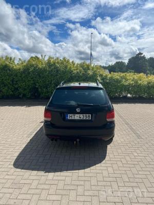 Melns Volkswagen Golf 2011 Rīga, ar dzinēja tilpumu 2.00 L un nobraukumu 318 tūkst. km par 2699 €, foto 5 vietnē AUTOMOTO.COM.LV