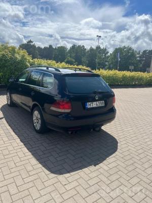 Melns Volkswagen Golf 2011 Rīga, ar dzinēja tilpumu 2.00 L un nobraukumu 318 tūkst. km par 2699 €, foto 7 vietnē AUTOMOTO.COM.LV