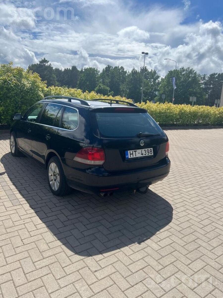 Melns Volkswagen Golf 2011 Rīga, ar dzinēja tilpumu 2.00 L un nobraukumu 318 tūkst. km par 2699 €, foto 7 vietnē AUTOMOTO.COM.LV