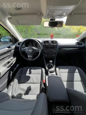 Melns Volkswagen Golf 2011 Rīga, ar dzinēja tilpumu 2.00 L un nobraukumu 318 tūkst. km par 2699 €, foto 9 vietnē AUTOMOTO.COM.LV