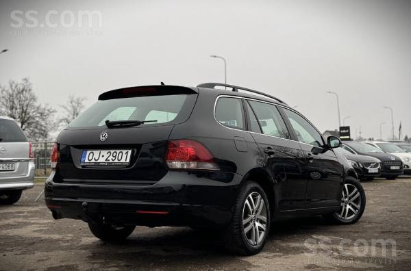 Melns Volkswagen Golf 2011 Jelgava, ar dzinēja tilpumu 1.60 L un nobraukumu 290 tūkst. km par 4299 €, foto 5 vietnē AUTOMOTO.COM.LV