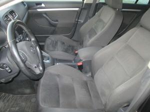 Melns Volkswagen Golf 2011 Kelmė, ar dzinēja tilpumu 1.60 L un nobraukumu 275 tūkst. km par 3490 €, foto 8 vietnē AUTOMOTO.COM.LV