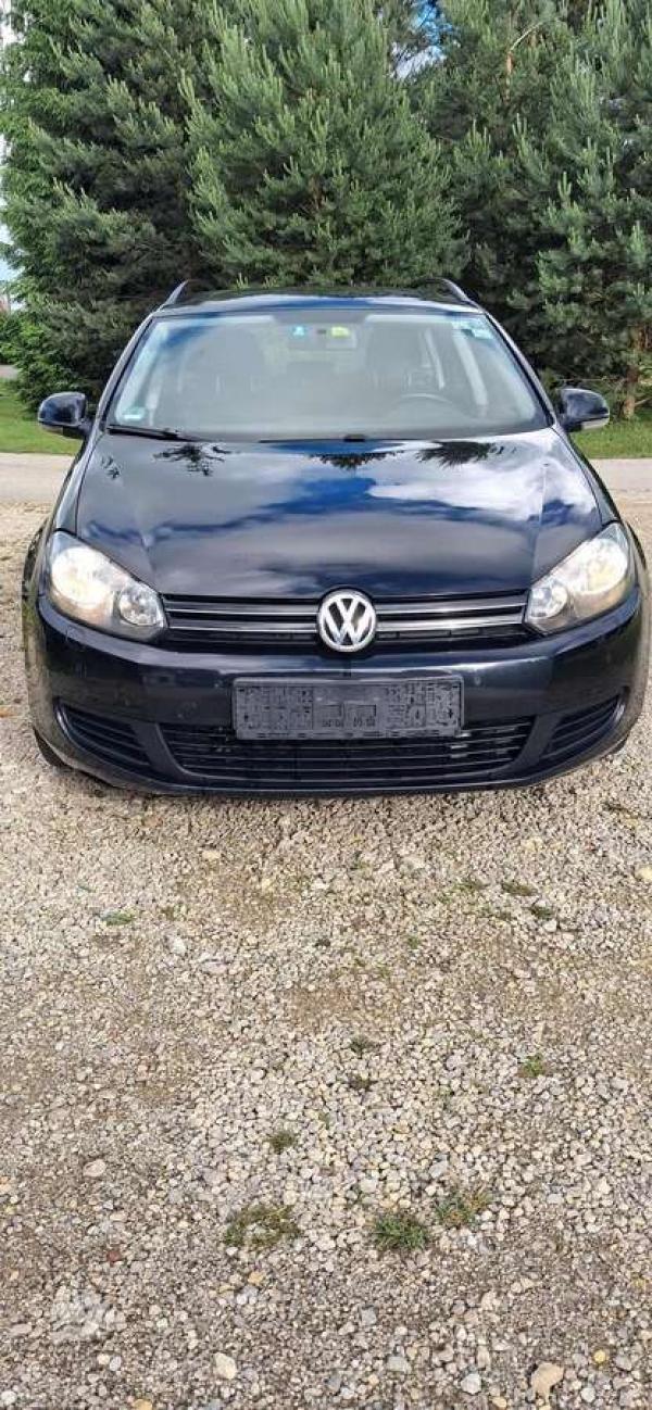 Melns Volkswagen Golf 2011 Pasvalys, ar dzinēja tilpumu 1.60 L un nobraukumu 272 tūkst. km par 3350 €, foto 3 vietnē AUTOMOTO.COM.LV