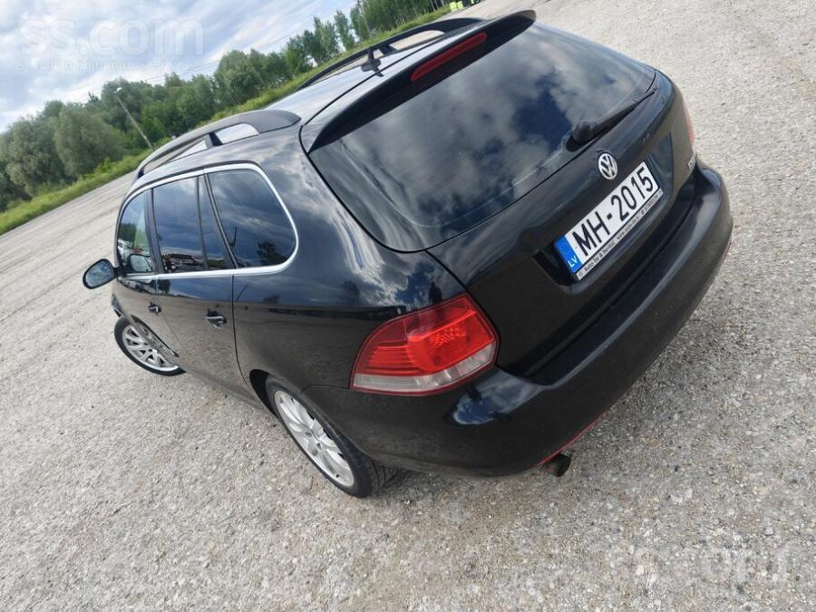 Black Volkswagen Golf 2011 in Riga, with an engine capacity of 1.20 L and mileage of 245 thousand km for 2700 €, photo 4 on AUTOMOTO.COM.LV