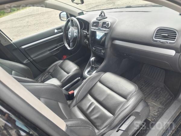 Black Volkswagen Golf 2011 in Riga, with an engine capacity of 1.20 L and mileage of 245 thousand km for 2700 €, photo 6 on AUTOMOTO.COM.LV
