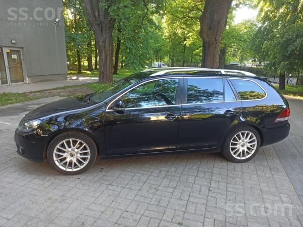 Melns Volkswagen Golf 2011 Rīga, ar dzinēja tilpumu 1.40 L un nobraukumu 215 tūkst. km par 4900 €, foto 1 vietnē AUTOMOTO.COM.LV